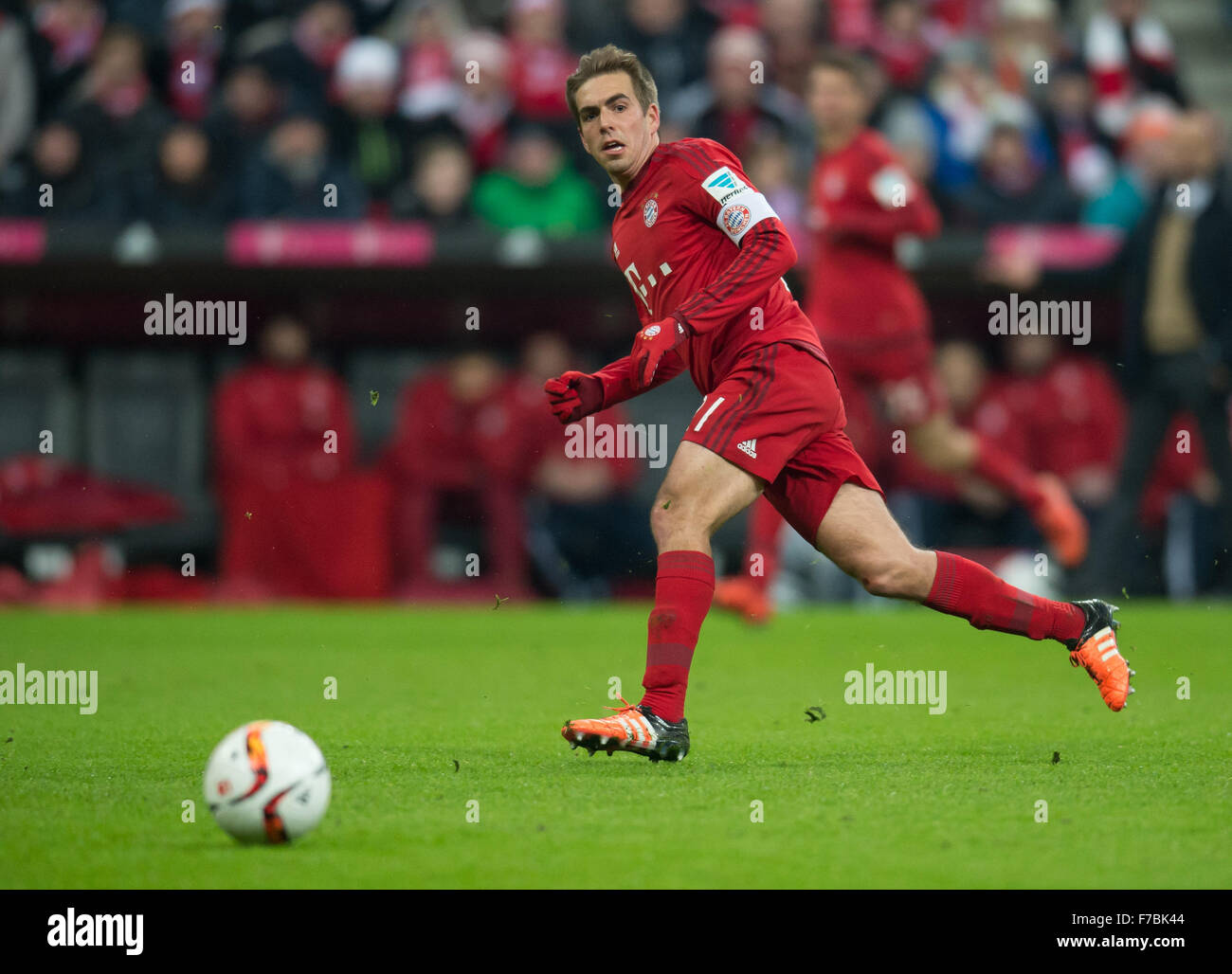 Munich, Germany. 28th Nov, 2015. Munich's Philipp Lahm in action during ...