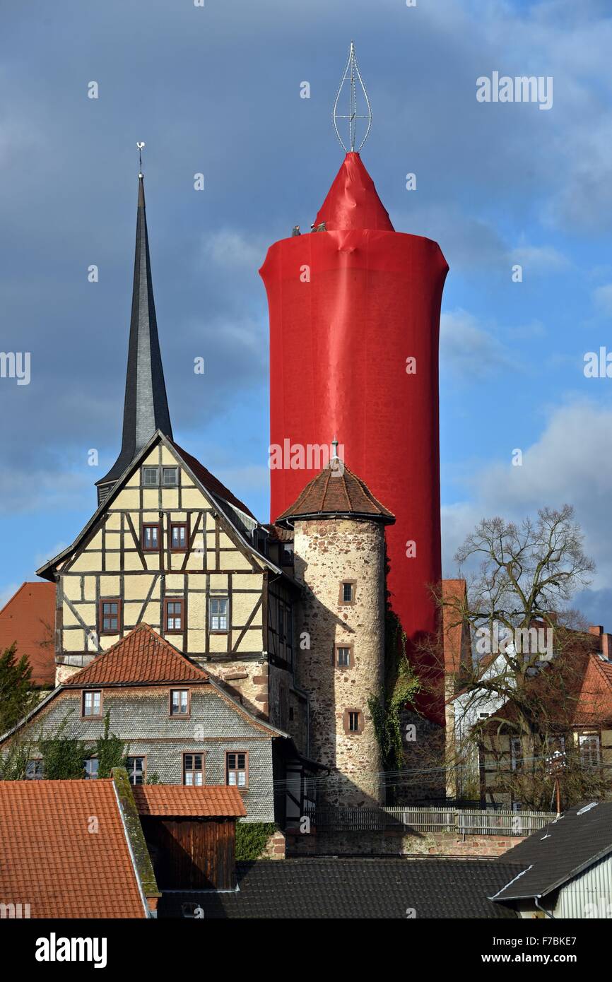 Schlitz, Germany. 28th Nov, 2015. A tower made to look like the world's ...