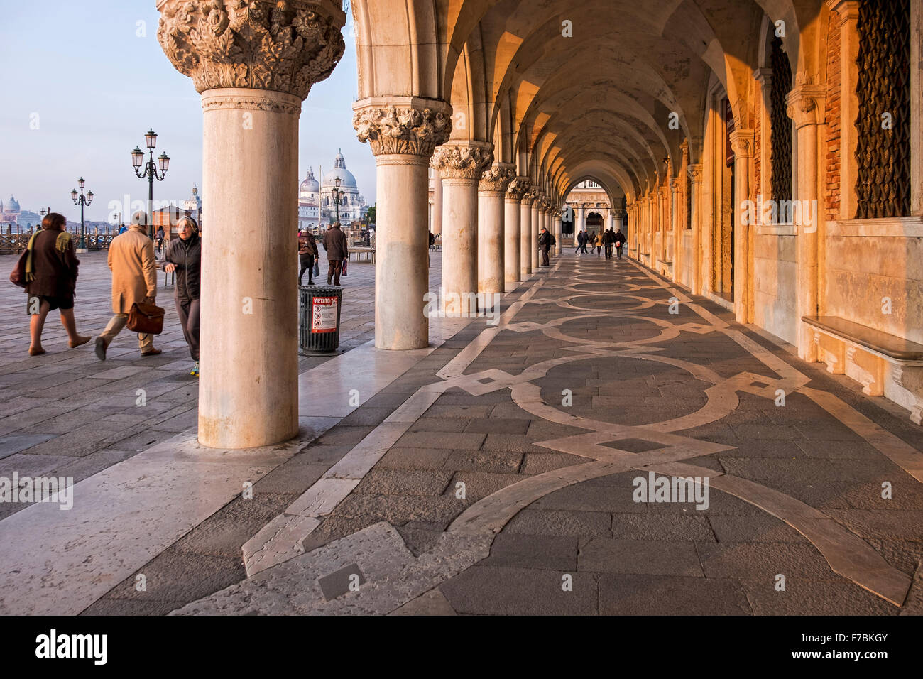 Venice, Italy Palazzo Ducale columned Arcade, Doges Palace walkway in ...