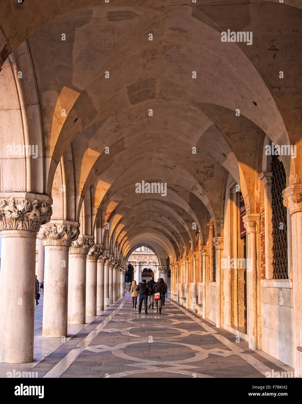 Columned Walkway High Resolution Stock Photography and Images - Alamy
