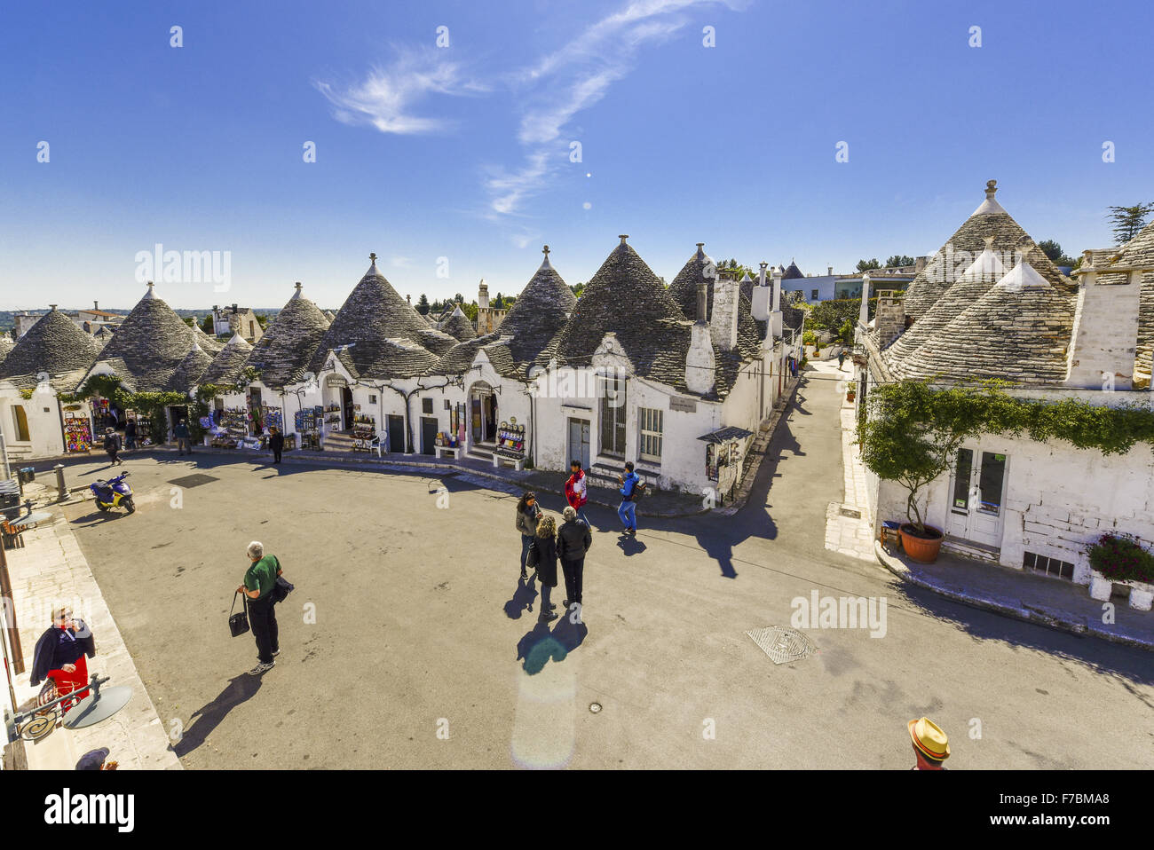 Trullo, Trulli, Alberobello, Apulia, Italy, UNESCO World Heritage Site ...