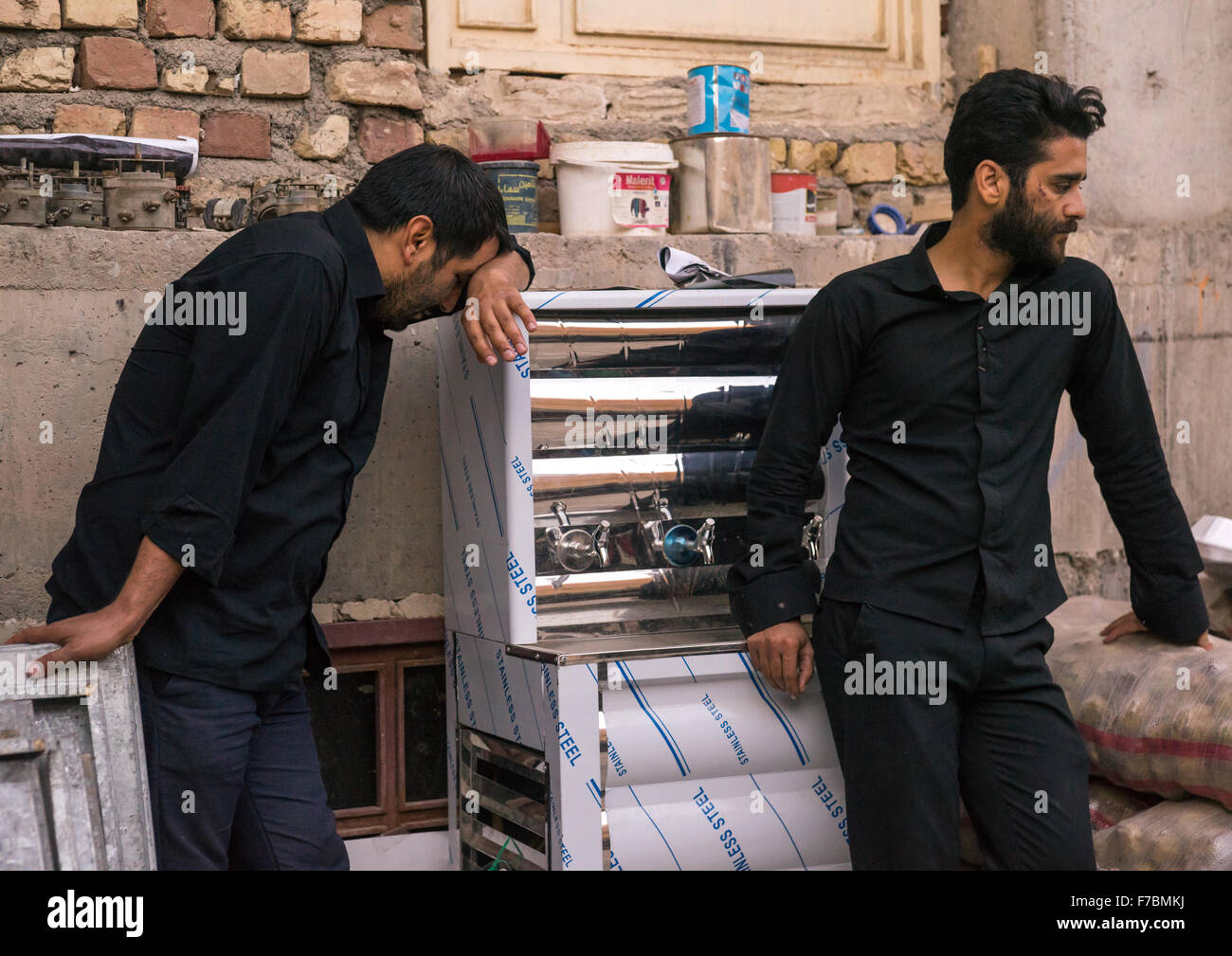 Iranian Shiite Muslim Mourners From The Mad Of Hussein Community Crying ...