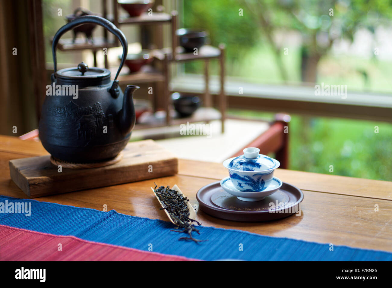 Chinese Tea Ceremony on the table Stock Photo - Alamy