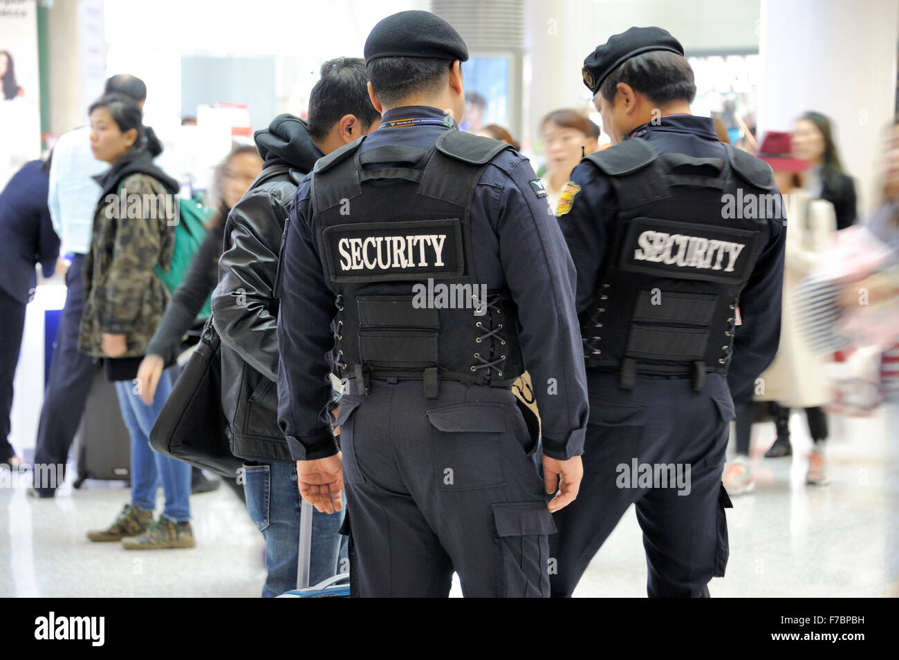 Seoul South Korea November 16 2015 Airport Security Police At Seoul Incheon International