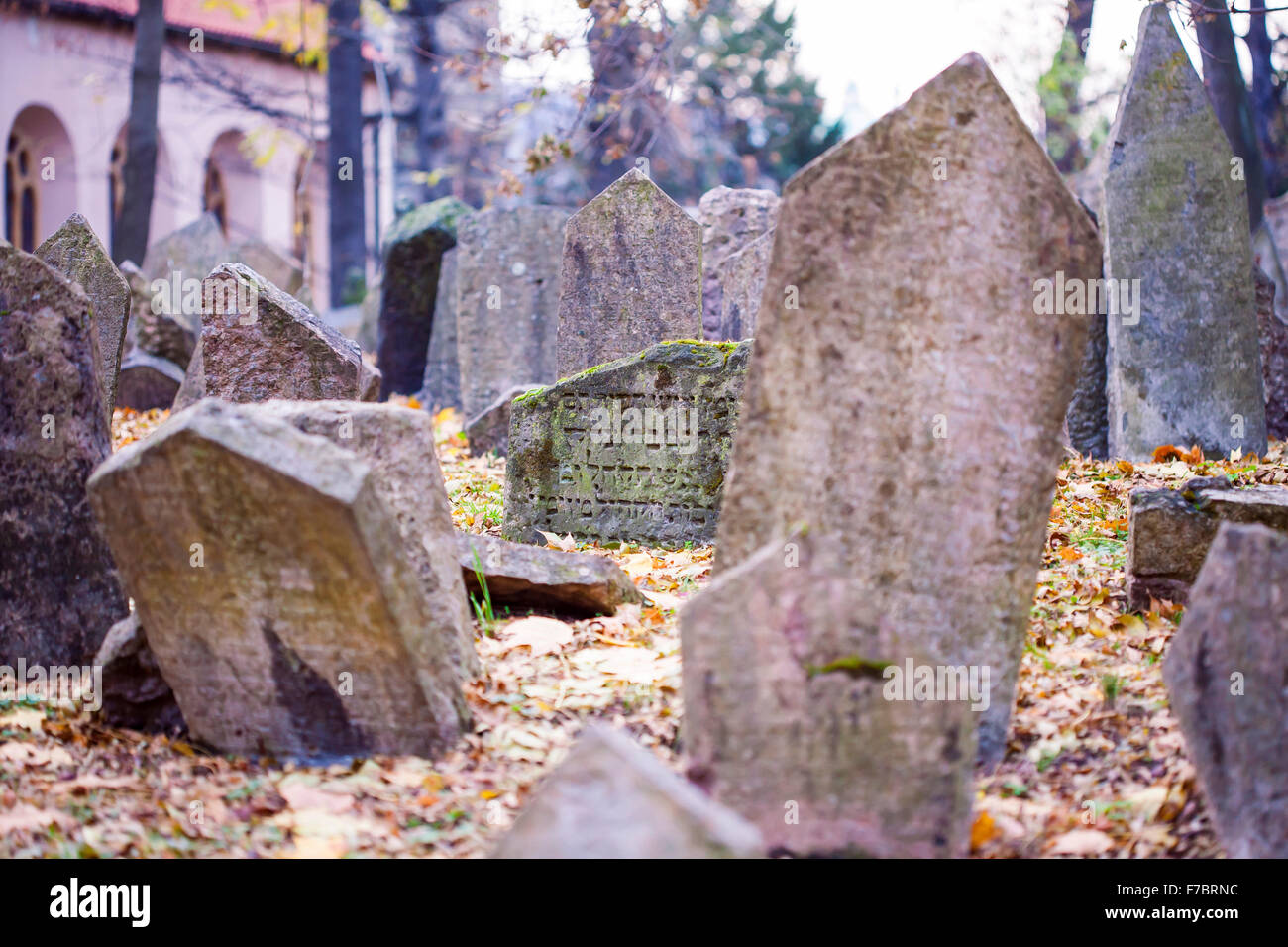 Old Jewish cemetery in Prague, Josefov, Czech republic Stock Photo - Alamy