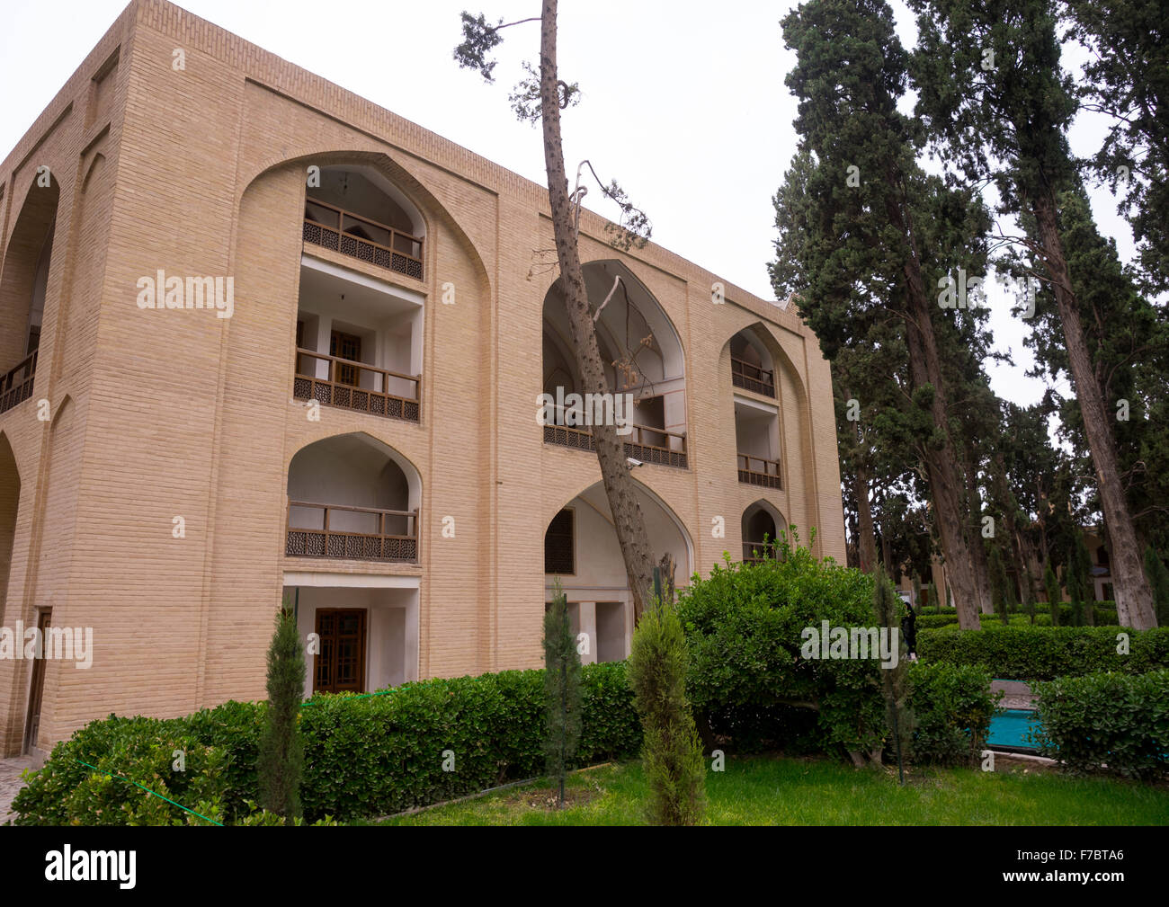 Shotor Galou-e-shah Abbasi In Fin Garden, Isfahan Province, Kashan ...