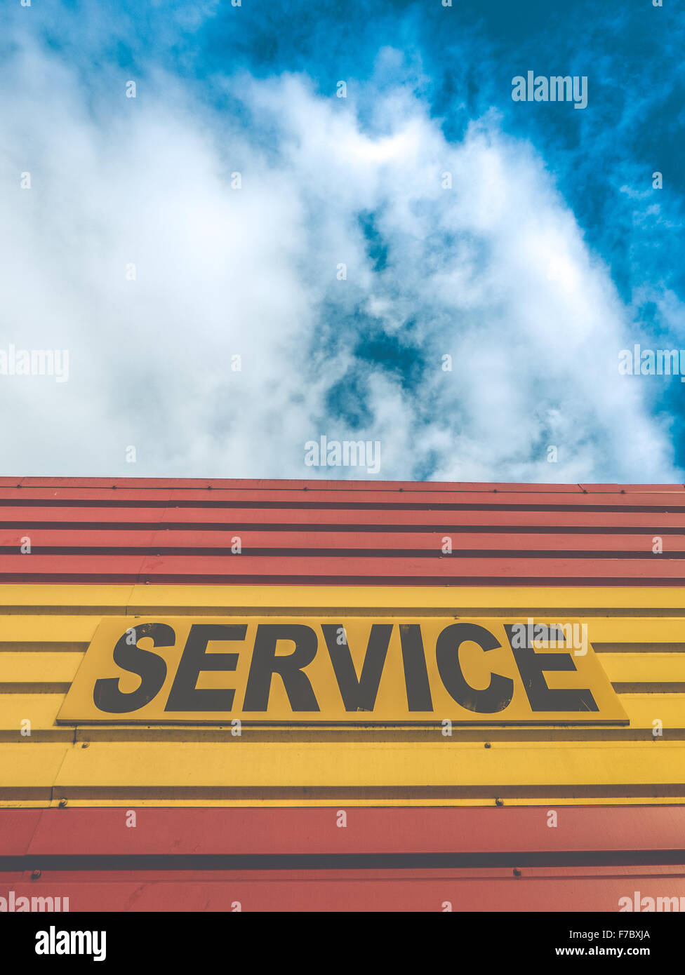 Service station sign hi-res stock photography and images - Alamy