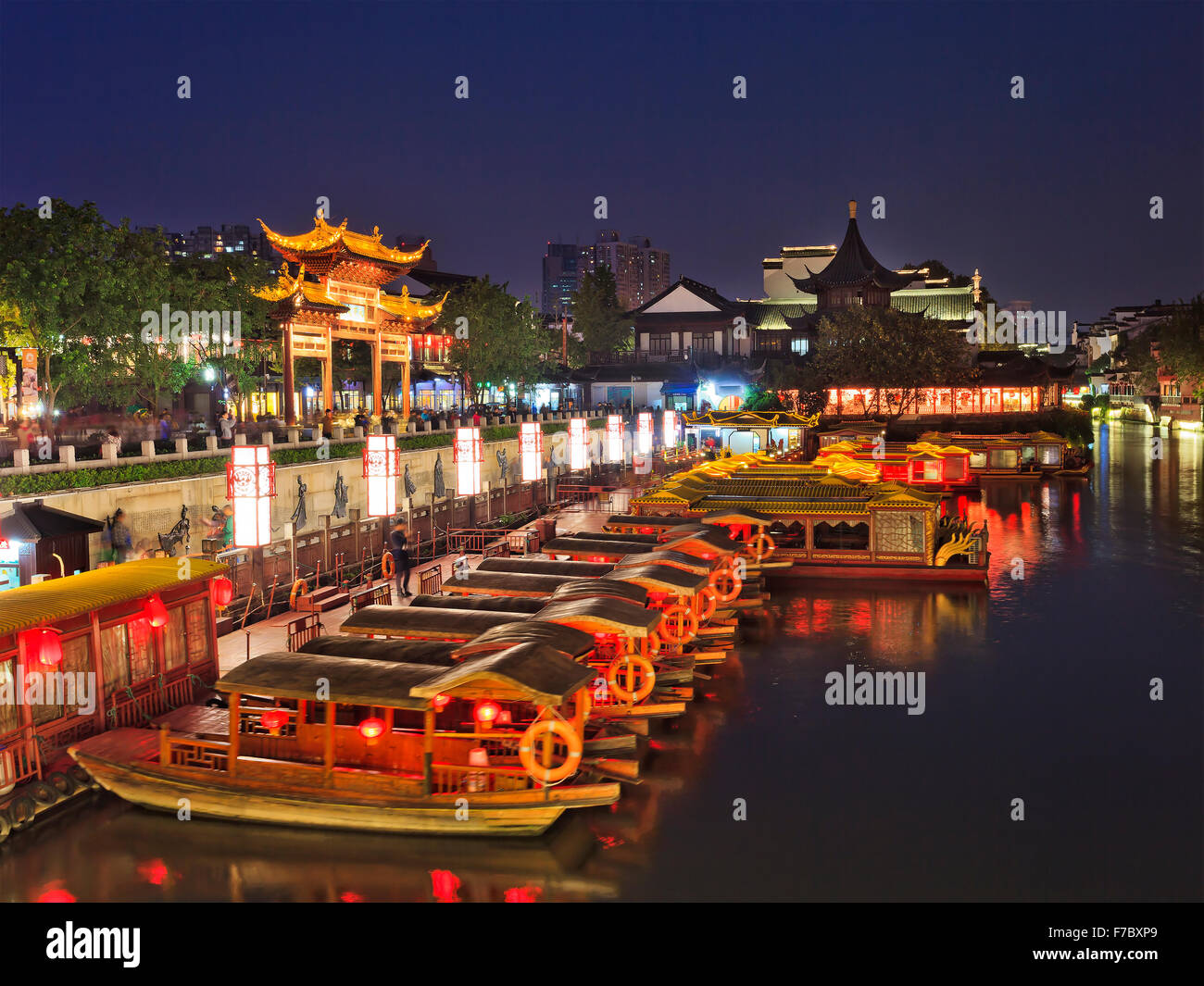 History of building boats hi-res stock photography and images - Alamy