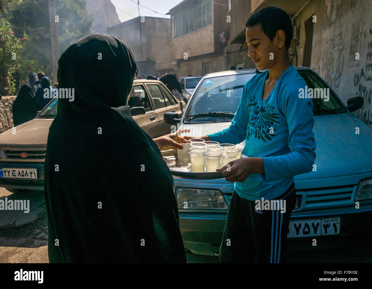 Shiite muslims mourners hi-res stock photography and images - Alamy