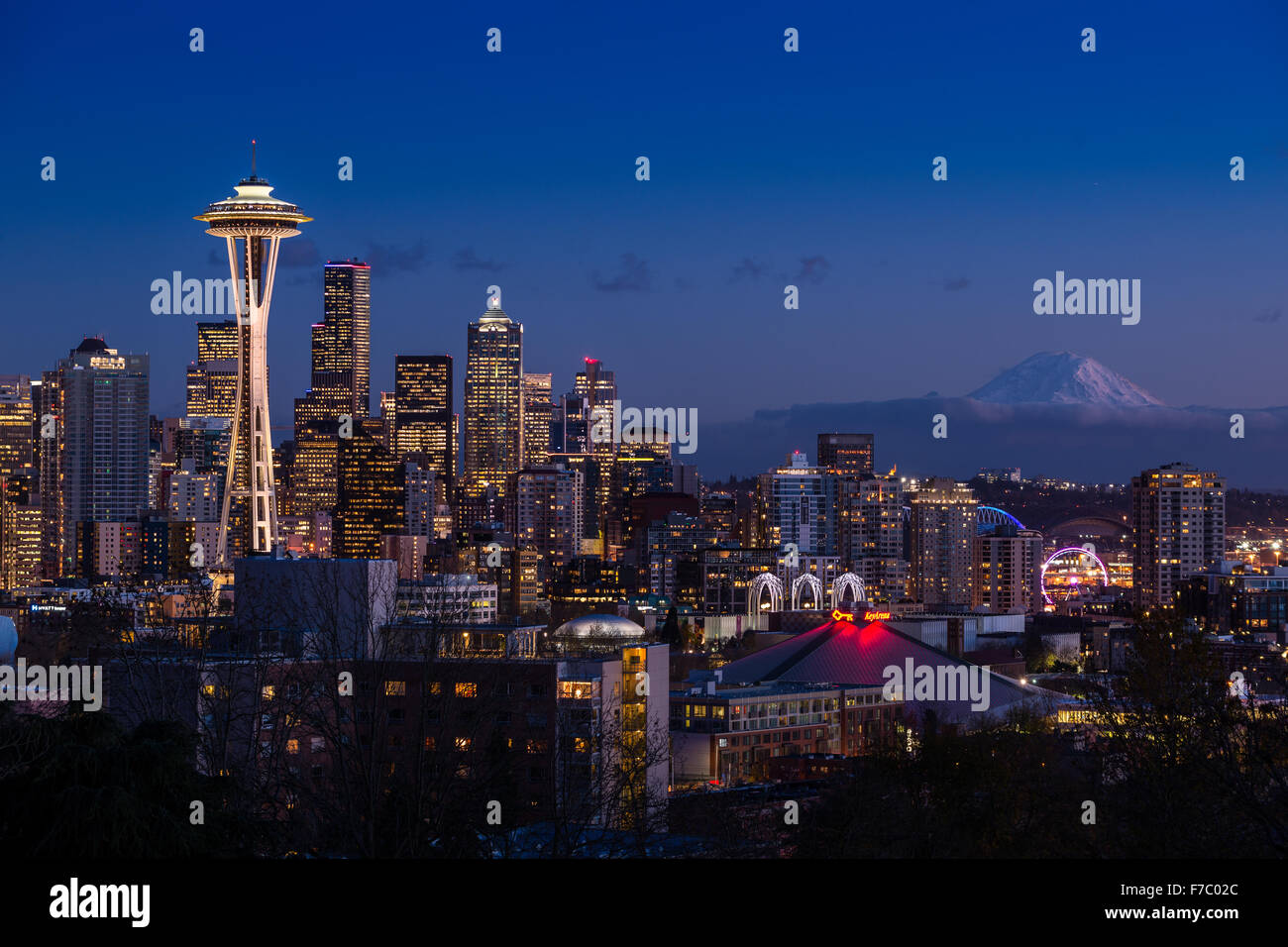 Seattle Washington Skyline from famous Kerry Park Stock Photo - Alamy
