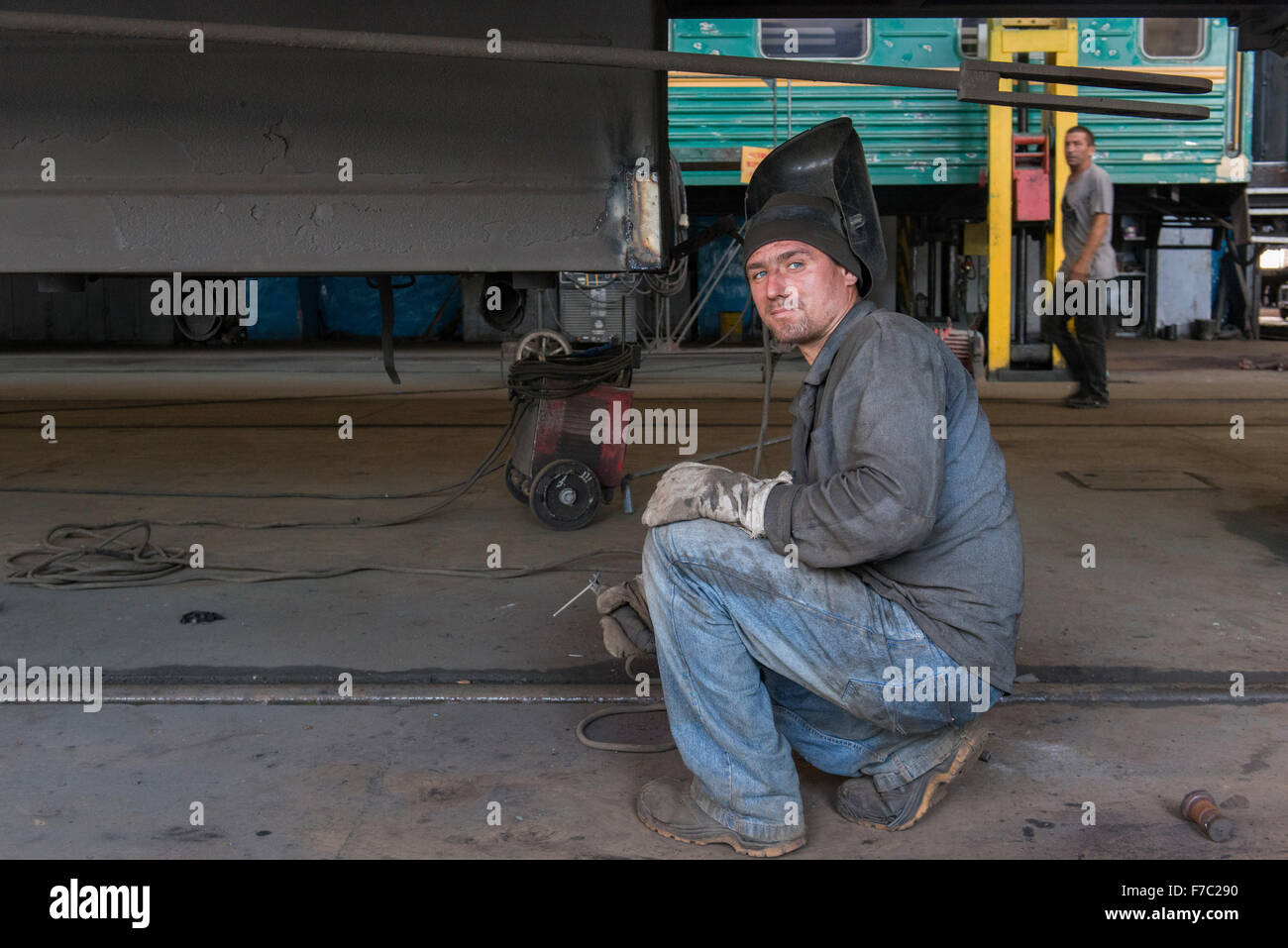Welder repair hi-res stock photography and images - Alamy