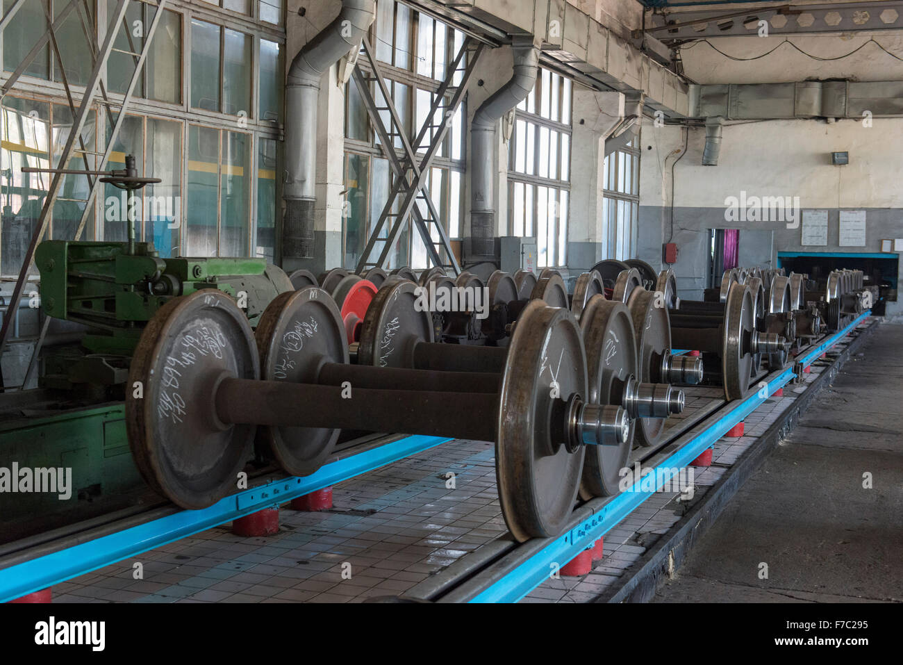 Axle tree hi-res stock photography and images - Alamy