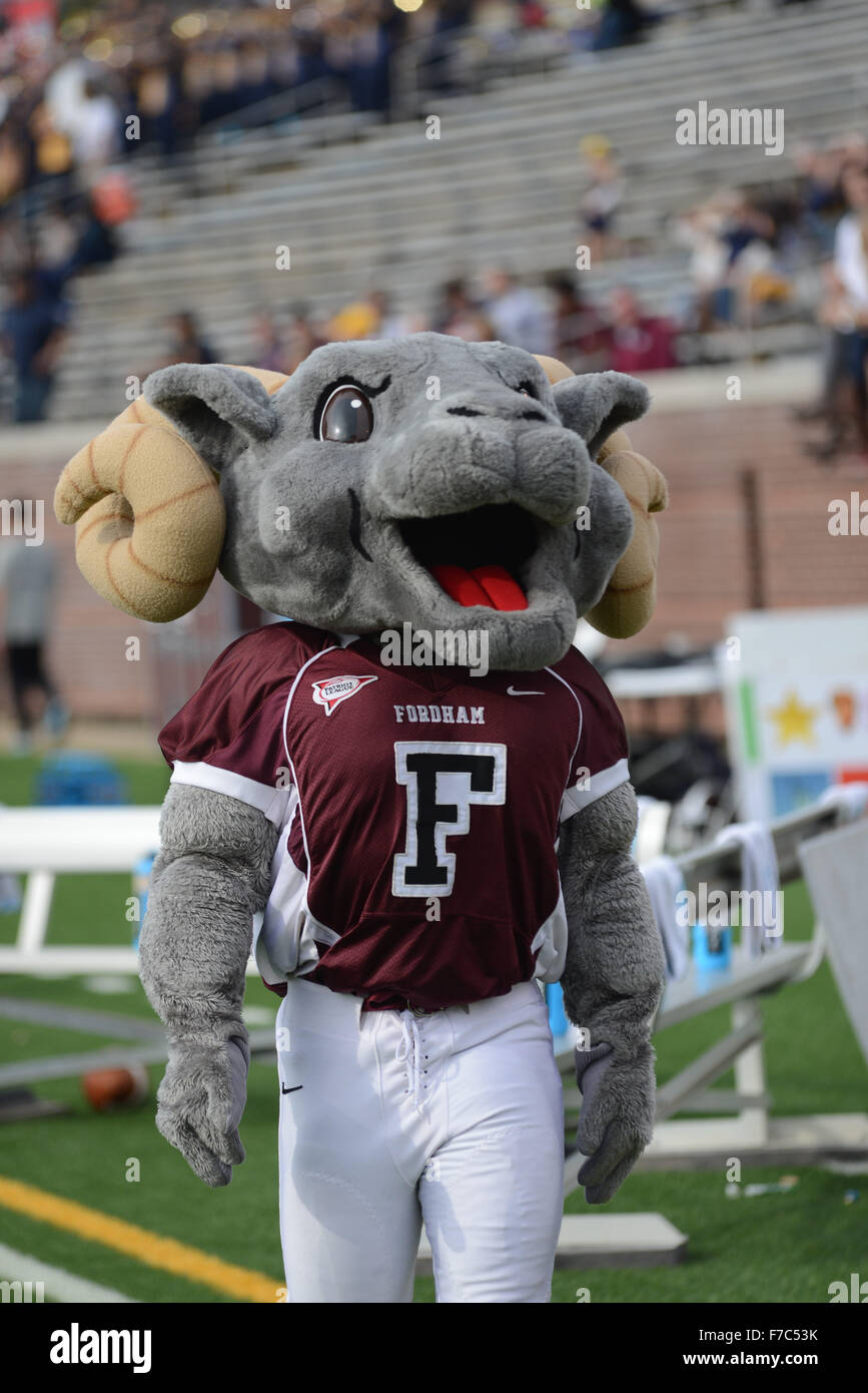 Chattanooga, Tennessee, USA. 28th Nov, 2015. Fordham mascot during the ...