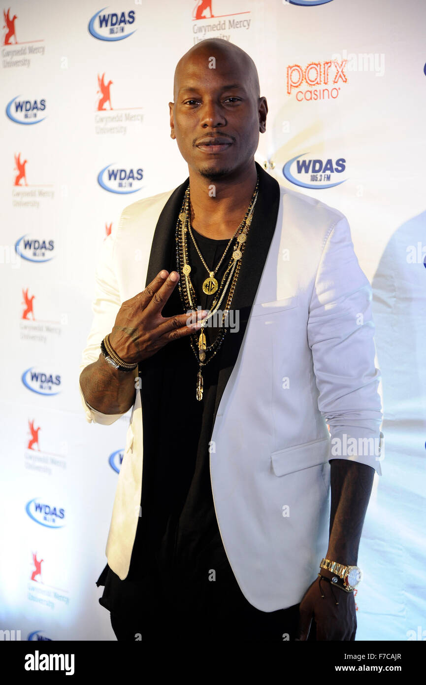 Philadelphia, Pennsylvania, USA. 29th Nov, 2015. R&B singer, songwriter ...