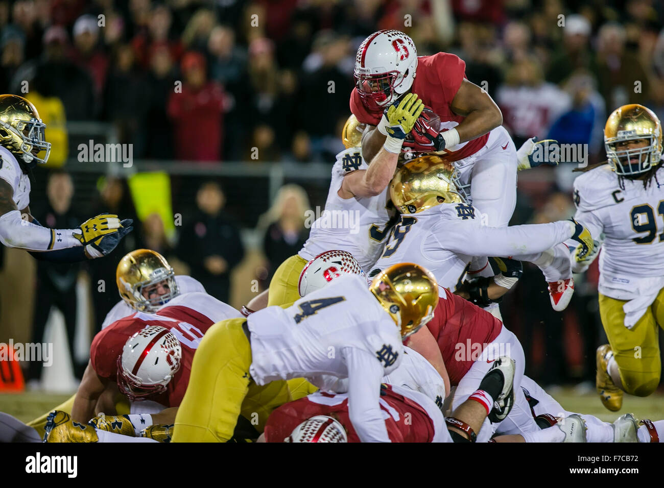 Palo Alto, CA. 28th Nov, 2015. Stanford Cardinal running back Remound ...