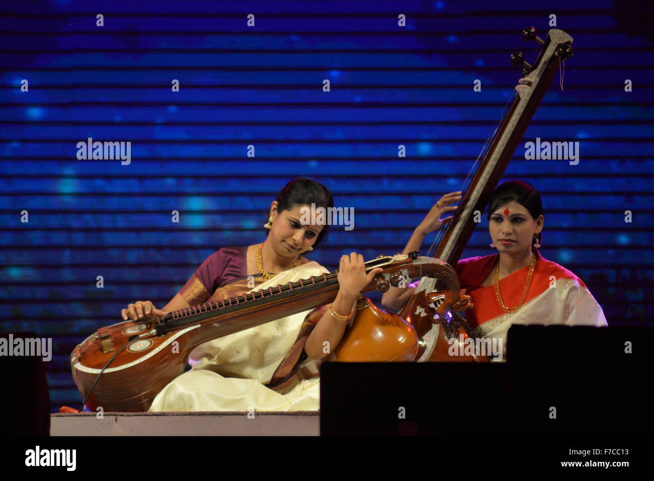 Dhaka, Bangladesh. 29th Nov, 2015. Indian artist Dr. Jayanthi Kumaresh ...