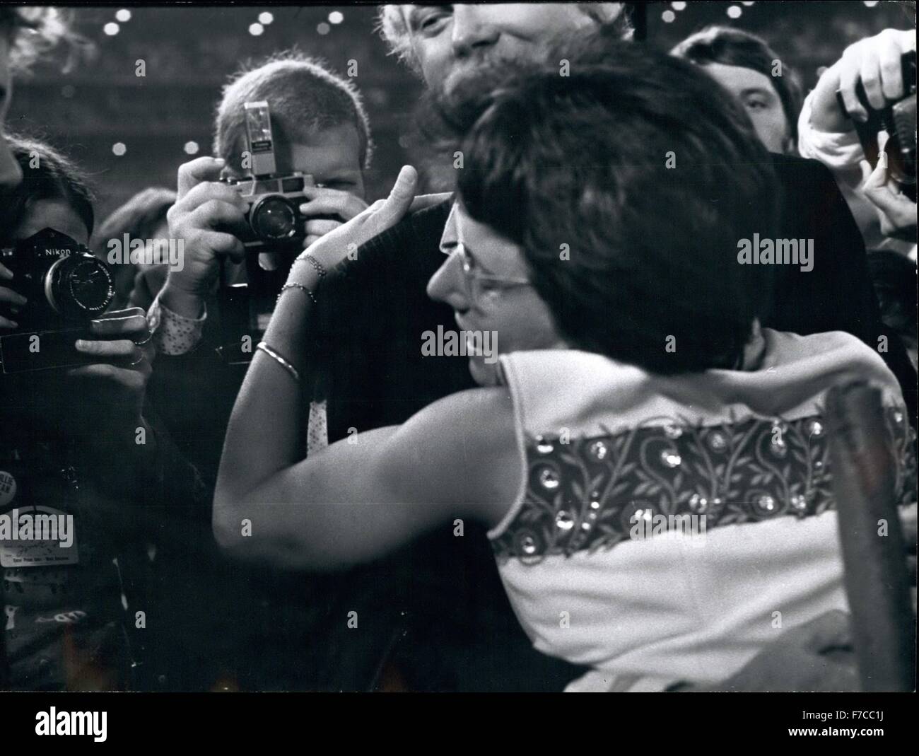1978 - Houston Astrodome. King wins with husband Garry). Credit : Bruce ...