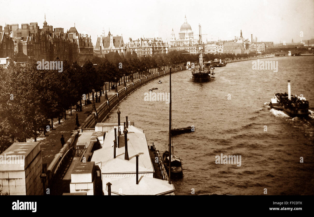 The Embankment, London - Victorian period Stock Photo - Alamy