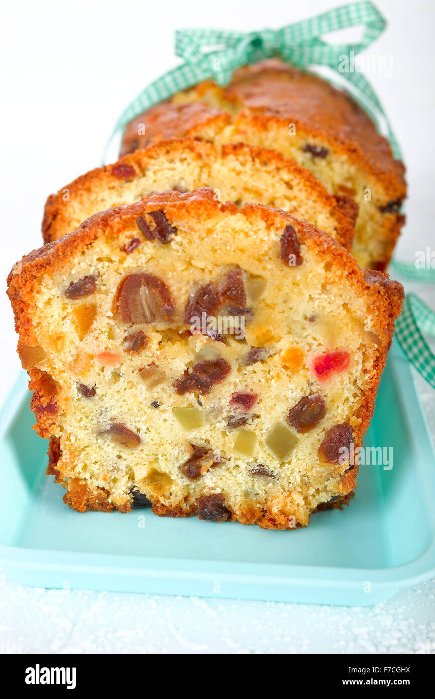 Dried fruit christmas cake hi-res stock photography and images - Alamy