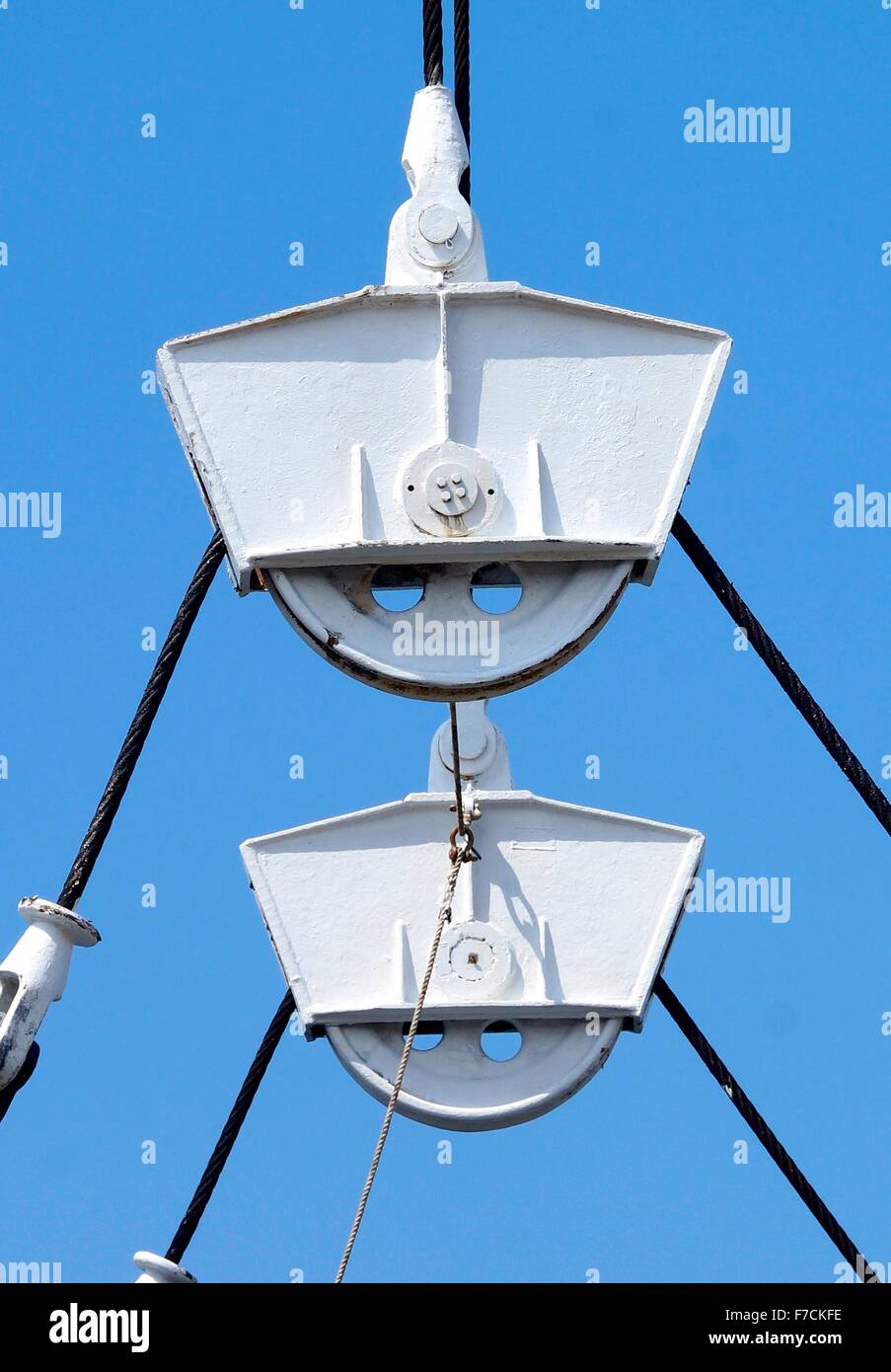 The close view of large assembly pulley on ship Stock Photo - Alamy