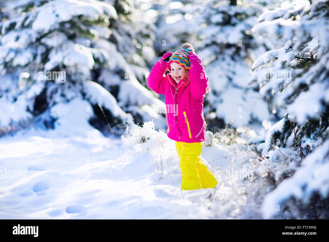 Snow sledge child fir hi-res stock photography and images - Alamy