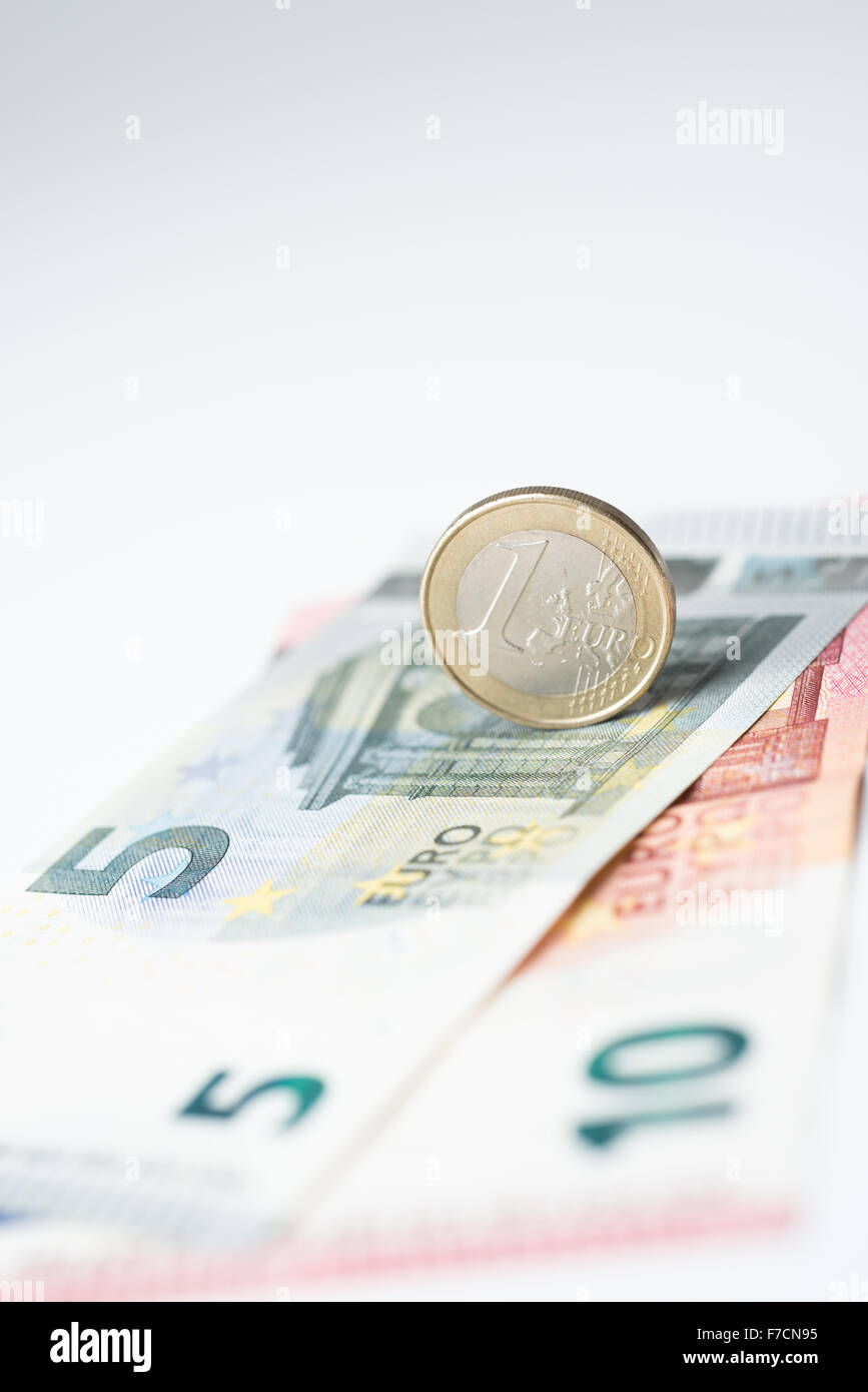 1 euro note hi-res stock photography and images - Alamy