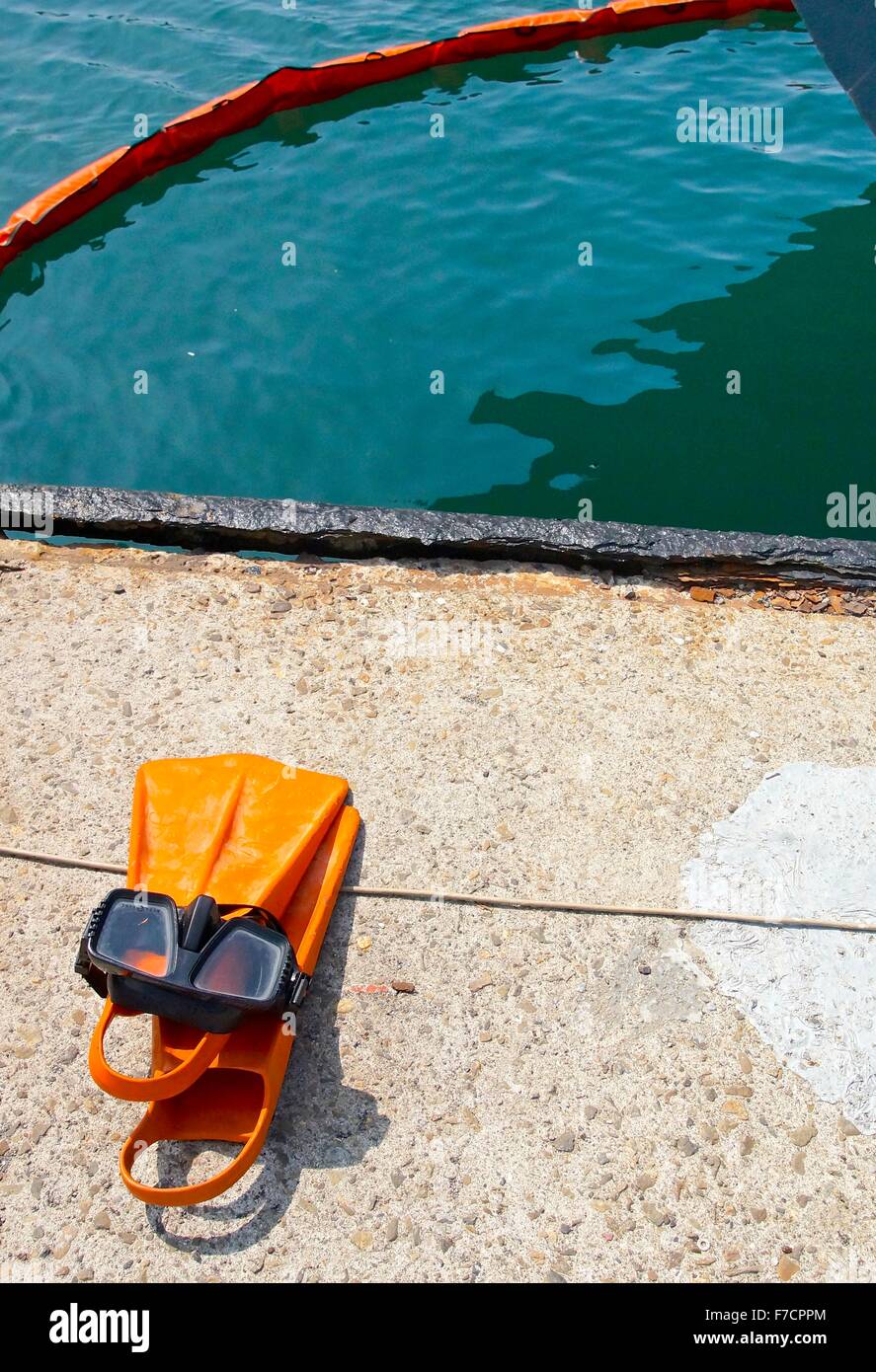 Scuba diving flippers hi-res stock photography and images - Alamy
