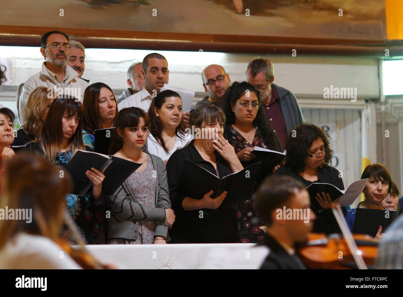 choir rehearsing in a church Stock Photo - Alamy