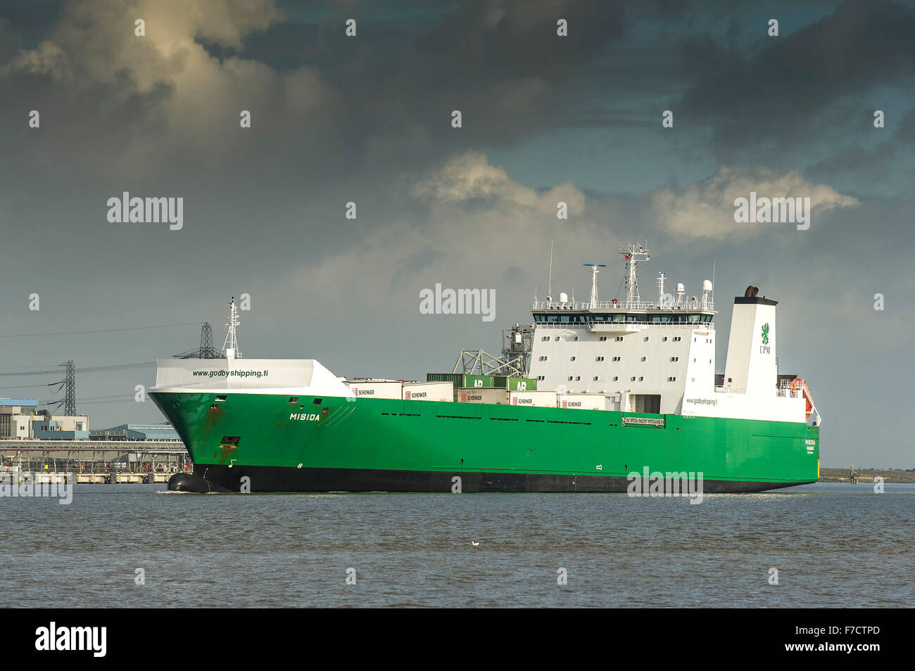 Tilbury b power station hi-res stock photography and images - Alamy