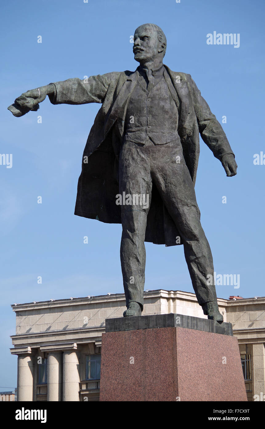 Palace of soviets hi-res stock photography and images - Alamy