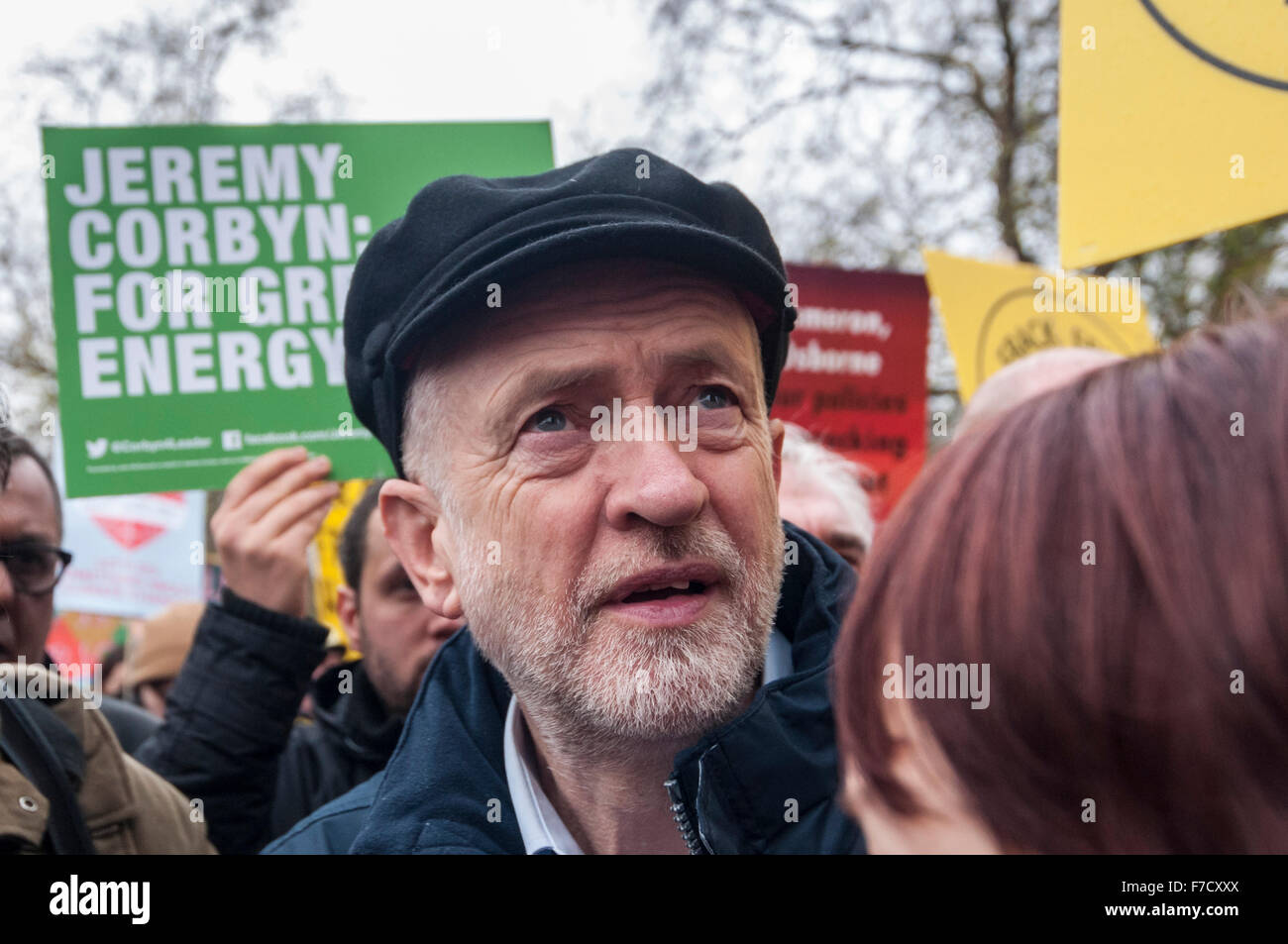 Climate march london november 2015 hi-res stock photography and images ...