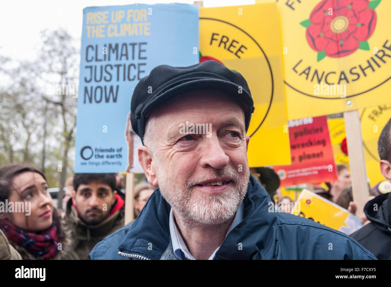 Climate march london november 2015 hi-res stock photography and images ...