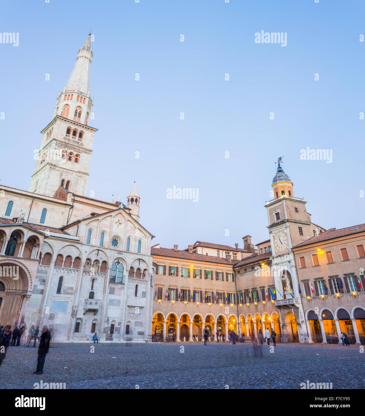 Modena, Emilia Romagna, Italy. Piazza Grande and Duomo Cathedral at ...