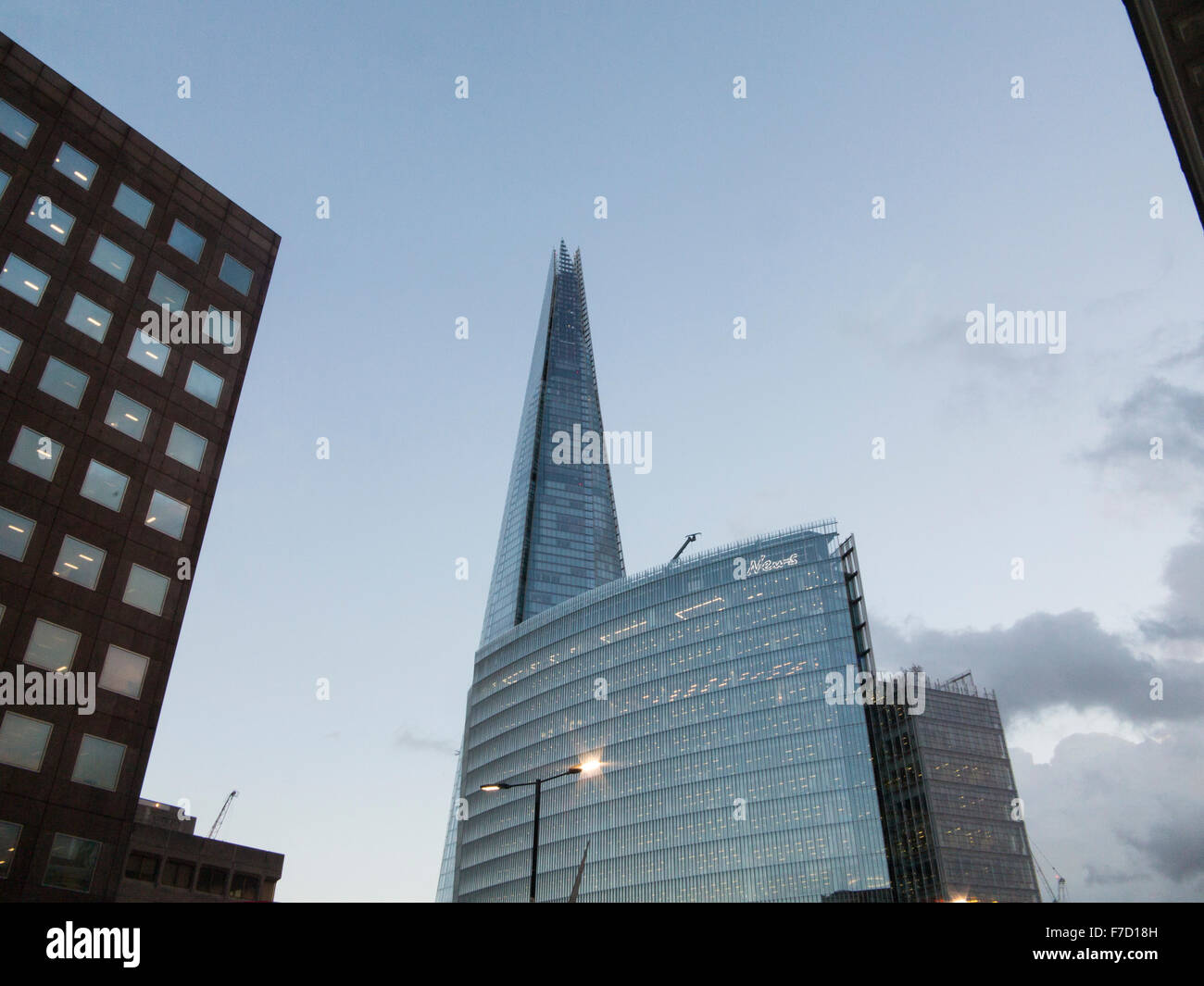 News tourism shard hi-res stock photography and images - Alamy