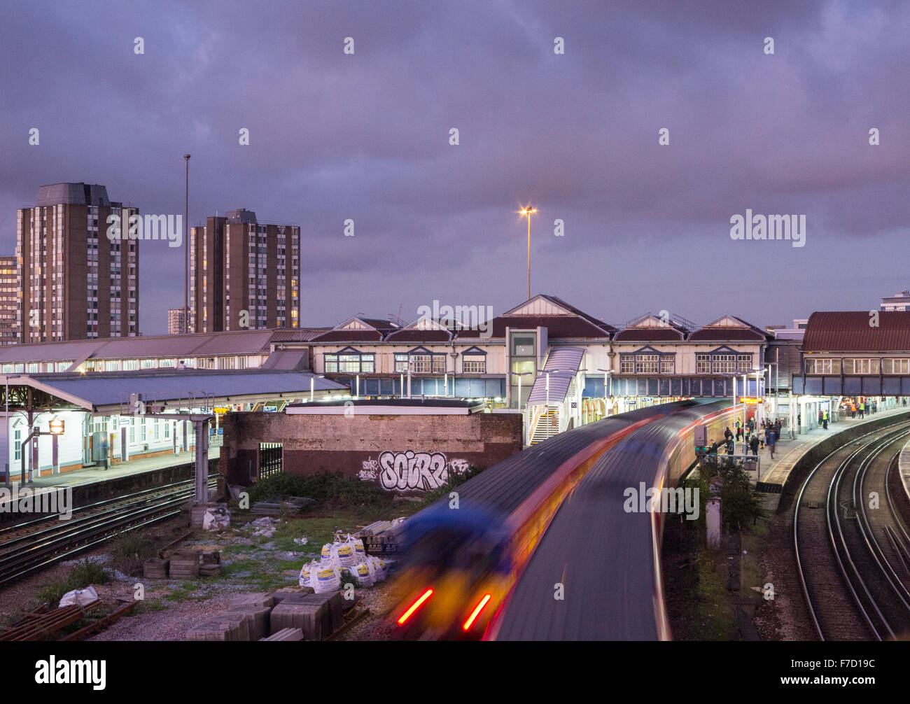 Clapham junction train station hi-res stock photography and images - Alamy