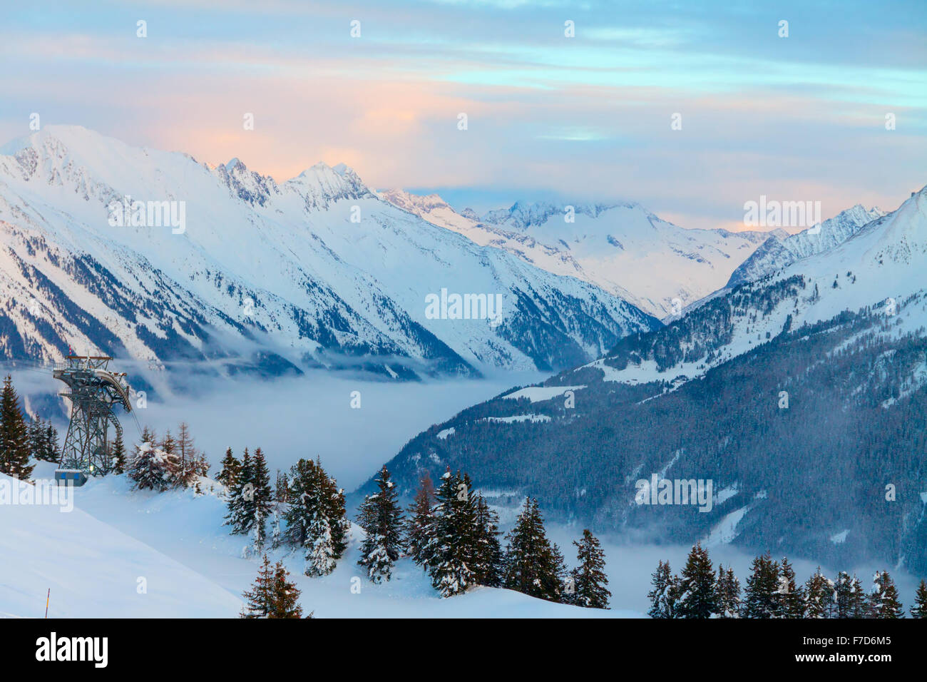 Top down view of clouds hi-res stock photography and images - Alamy