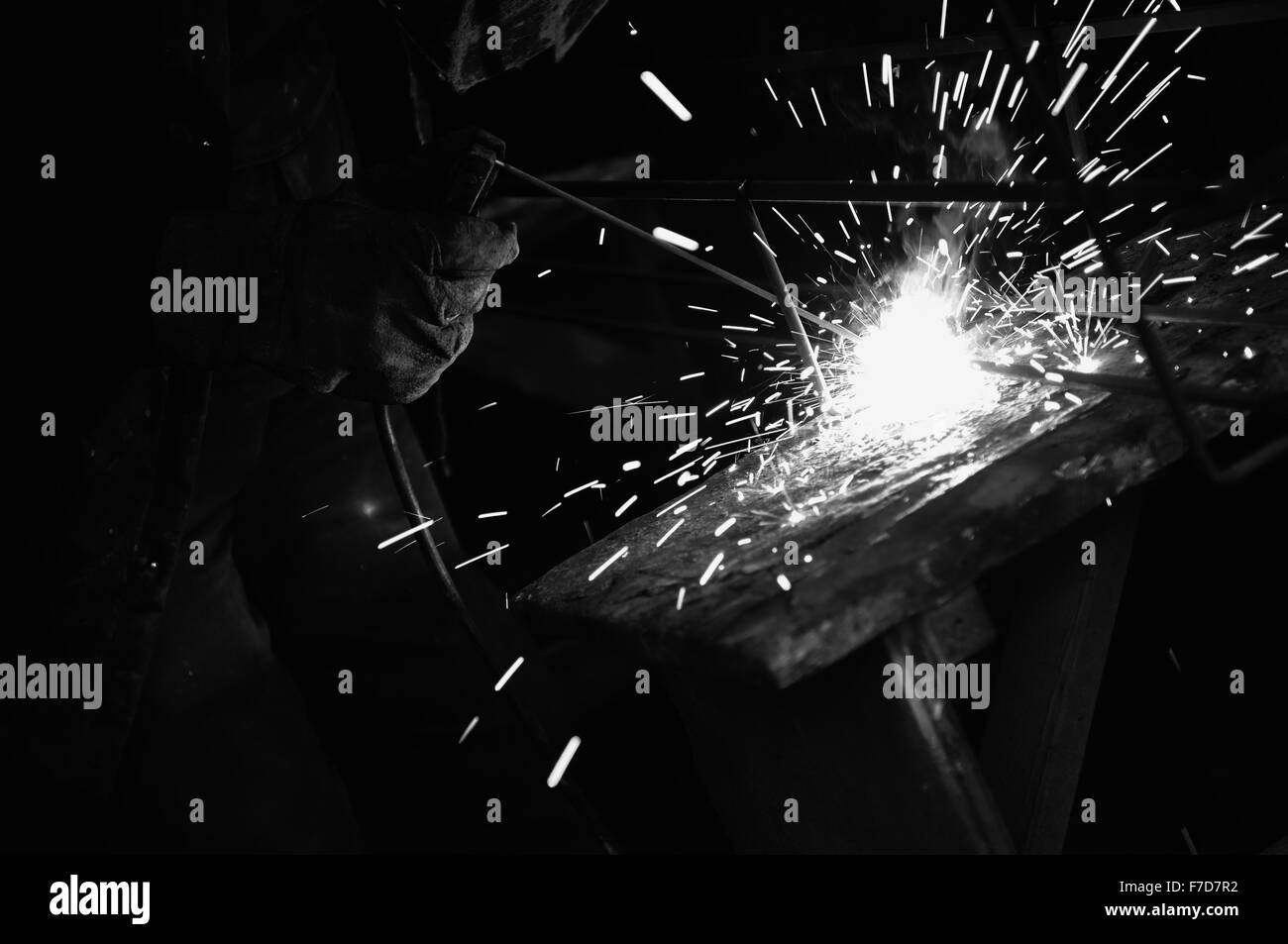 weld machine worker hard industry businessweld machine worker hard ...