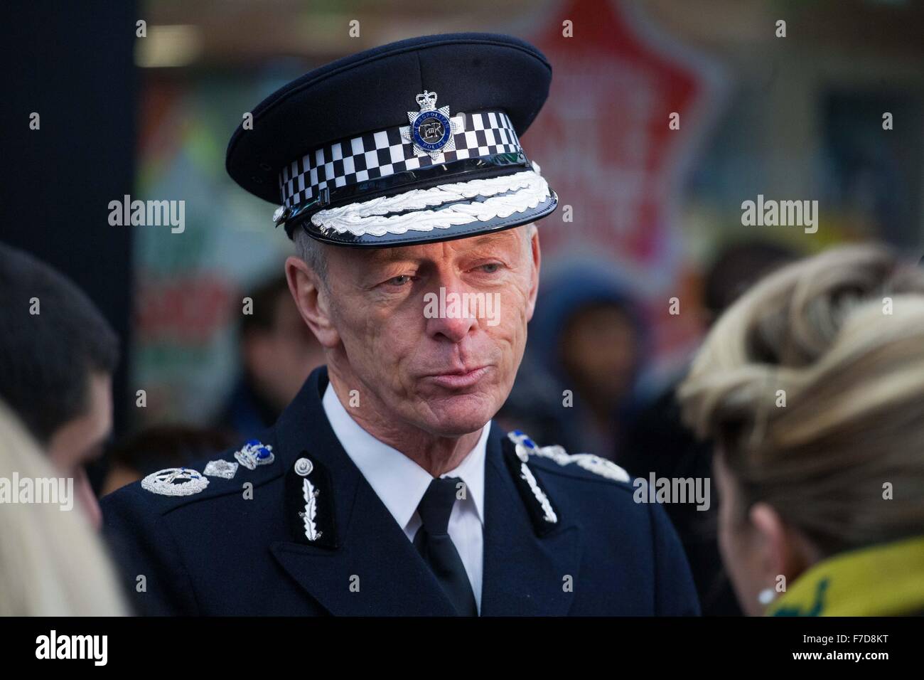 Metropolitan Police Commissioner Sir Bernard Hogan-Howe speaks to media ...