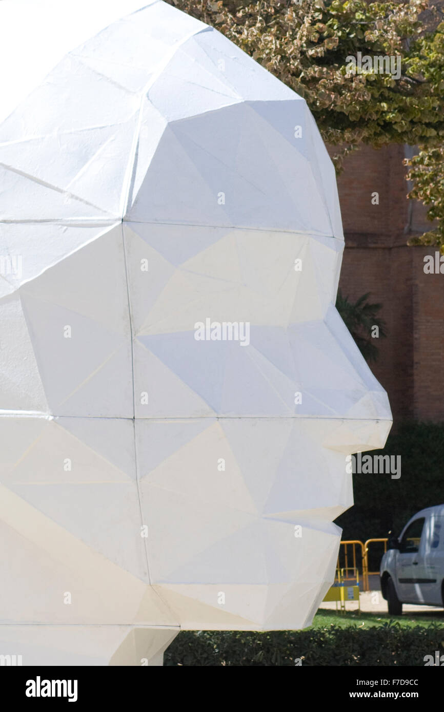 Giant head sculptures hi-res stock photography and images - Alamy