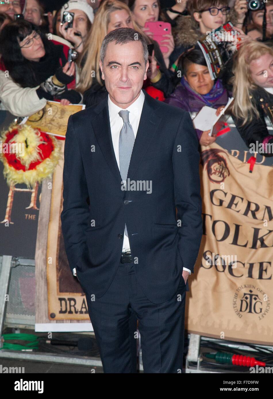 James Nesbitt arriving at the Hobbit premiere Stock Photo - Alamy