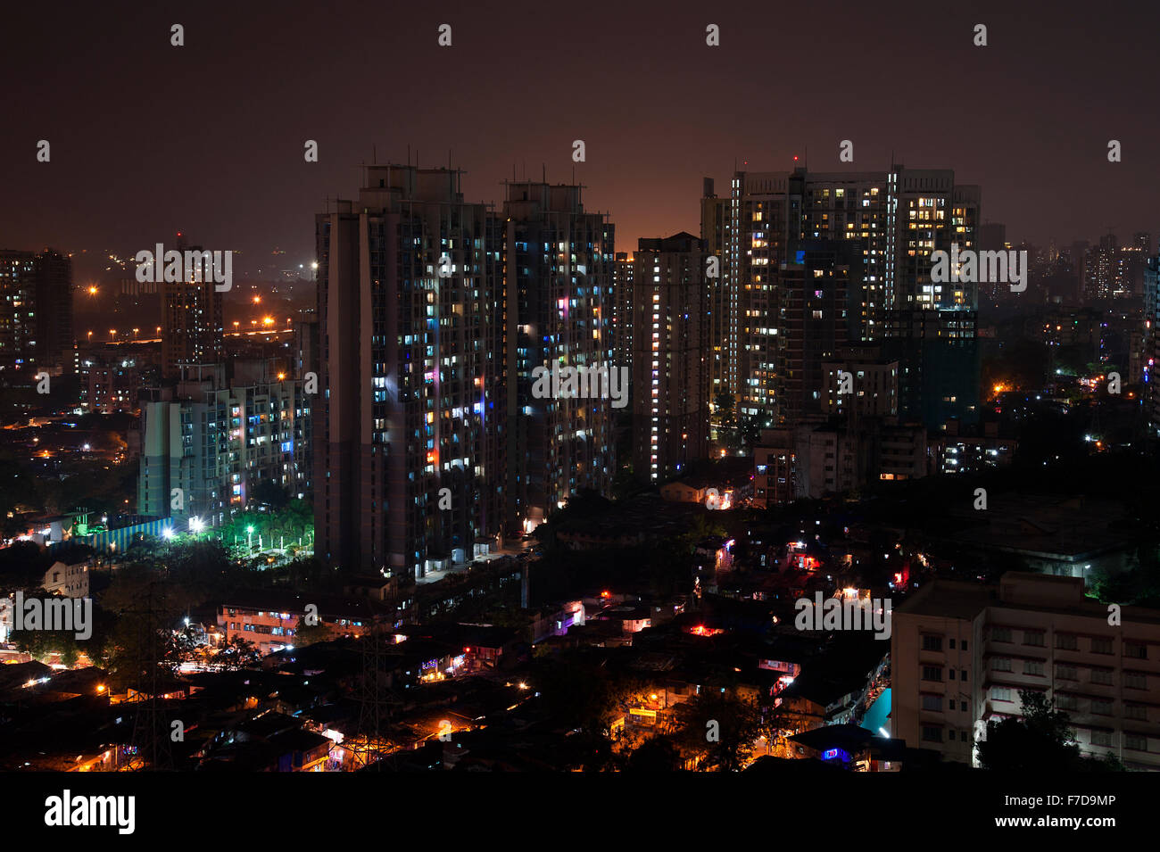 Slums high rise buildings mumbai hi-res stock photography and images ...