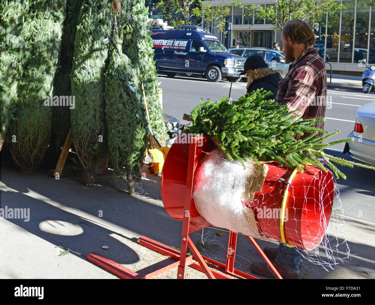 Vendors selling Christmas Trees on the streets of New York Stock Photo ...