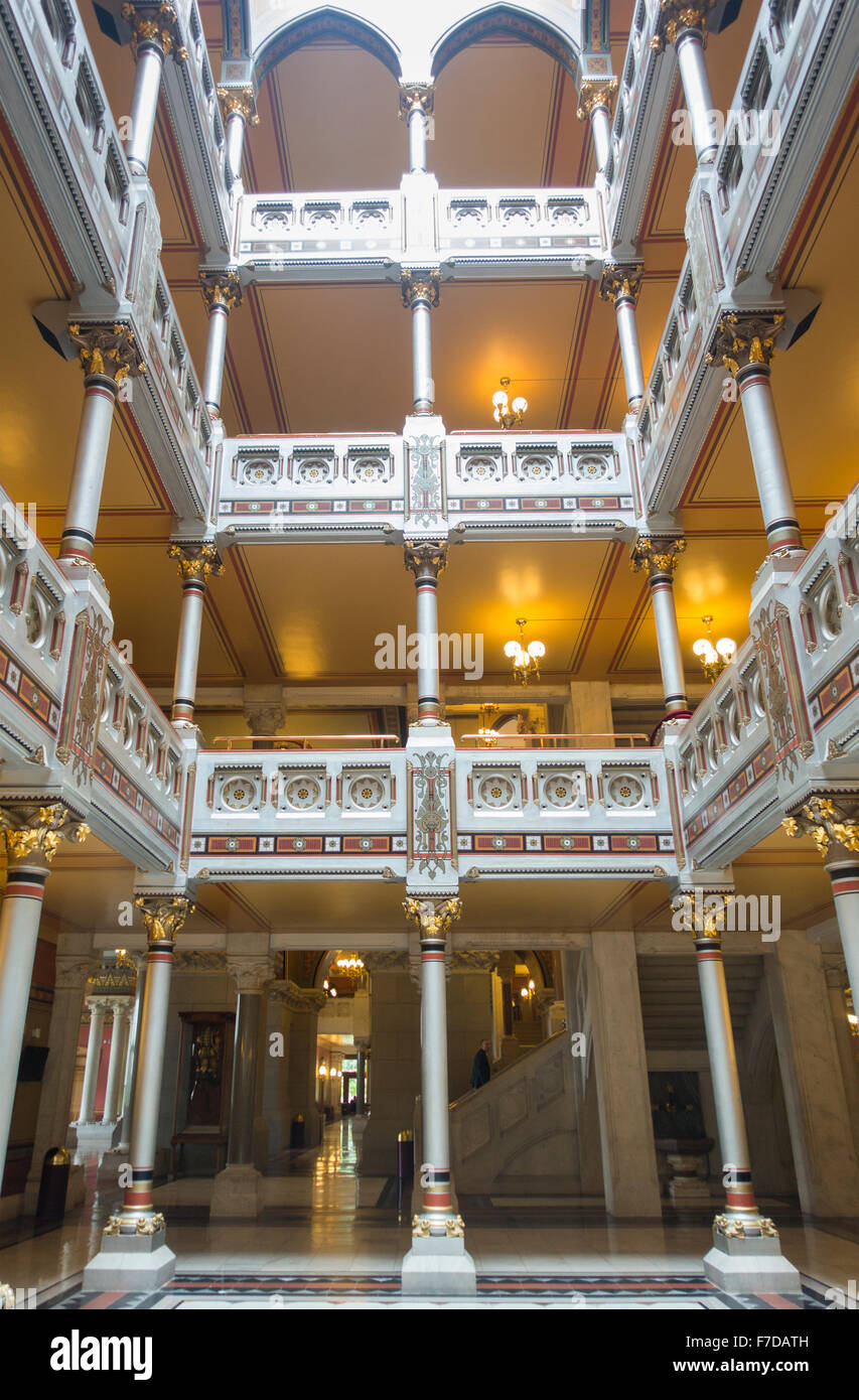 Connecticut state capitol building Hartford Stock Photo - Alamy
