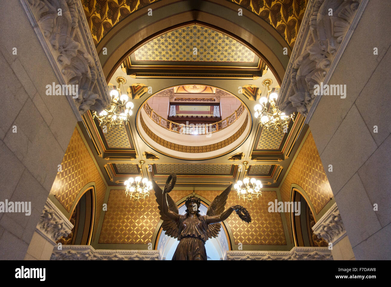 Connecticut state capitol building Hartford Stock Photo - Alamy