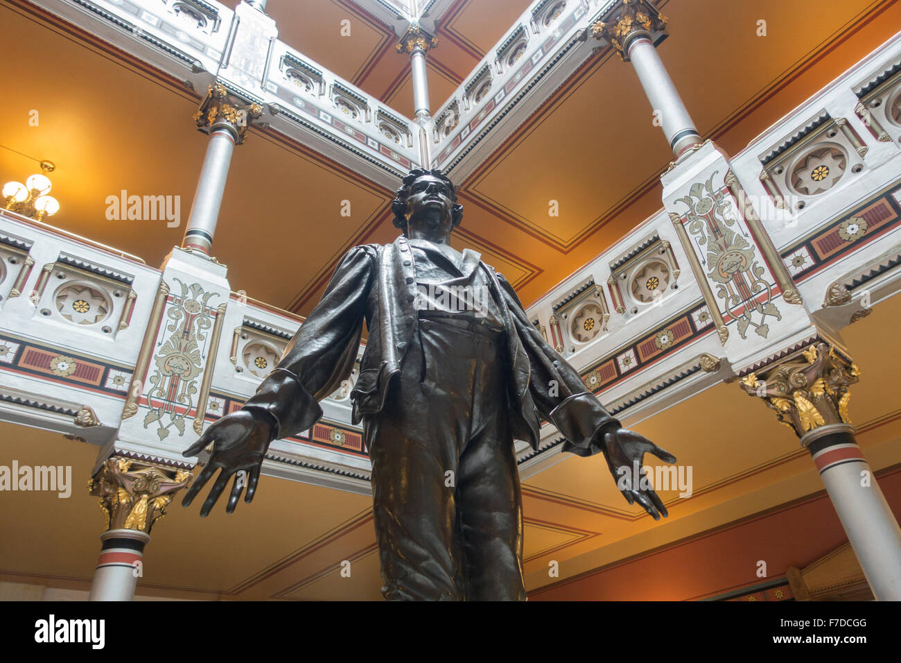 Us capitol dome rotunda statues hi-res stock photography and images - Alamy