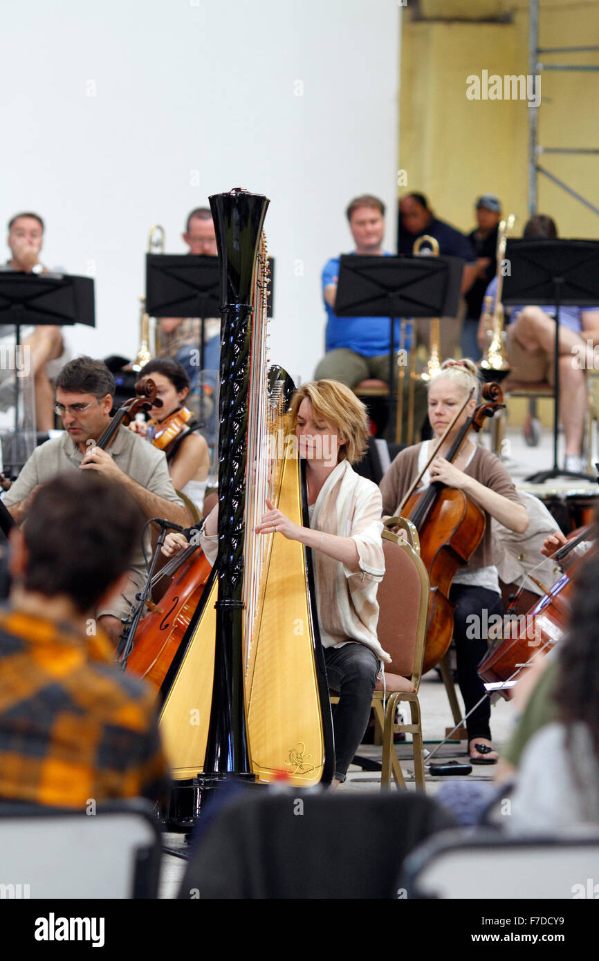 Catrin finch hi-res stock photography and images - Alamy
