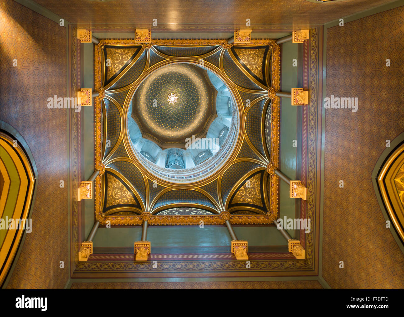CT Connecticut state capitol building Hartford Stock Photo - Alamy