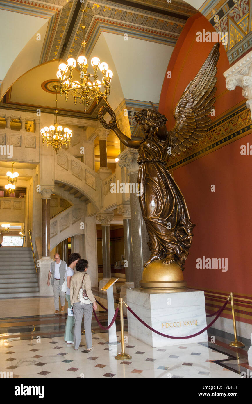 CT Connecticut state capitol building Hartford Stock Photo - Alamy