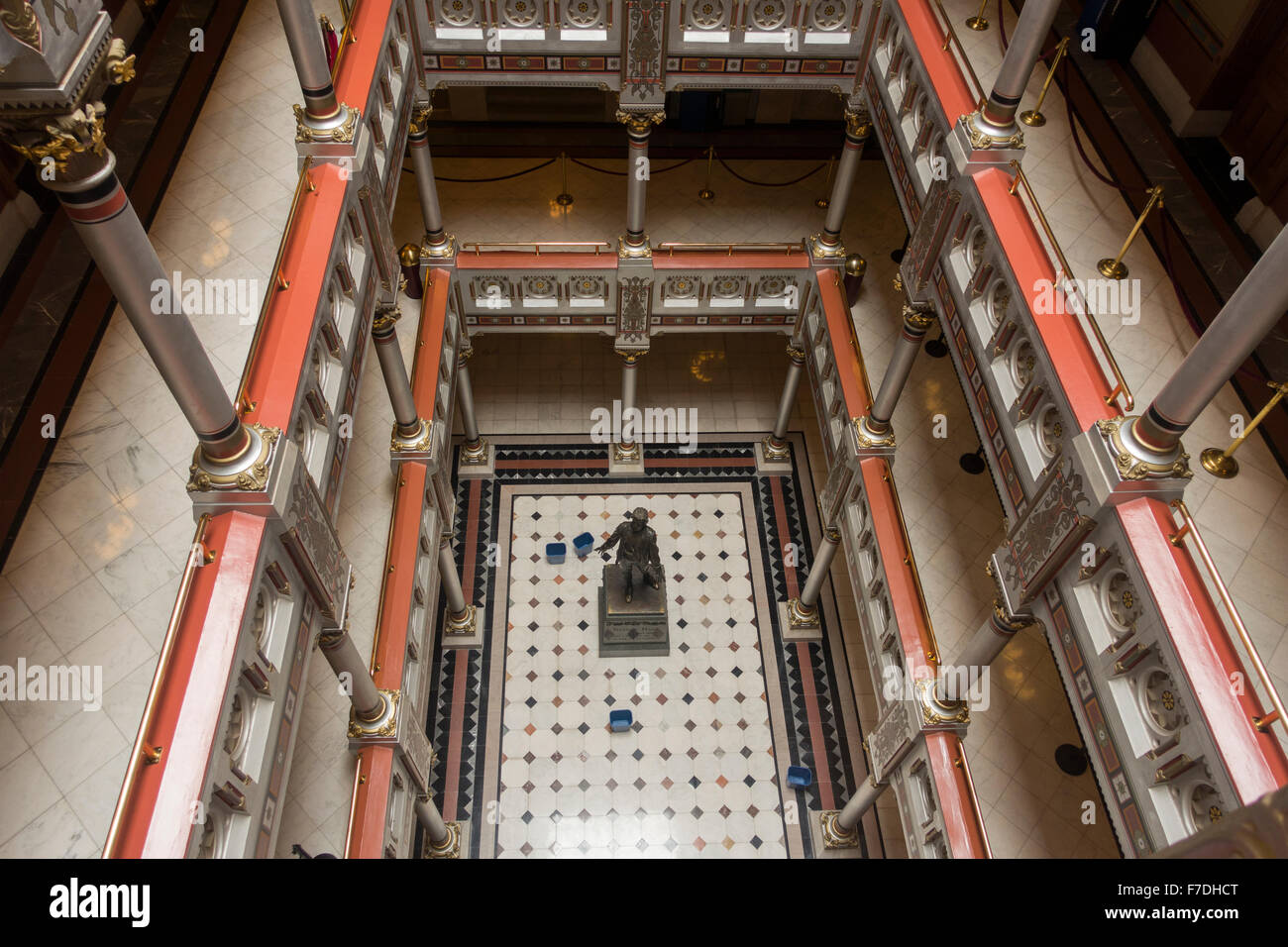 CT Connecticut state capitol building Hartford Stock Photo - Alamy
