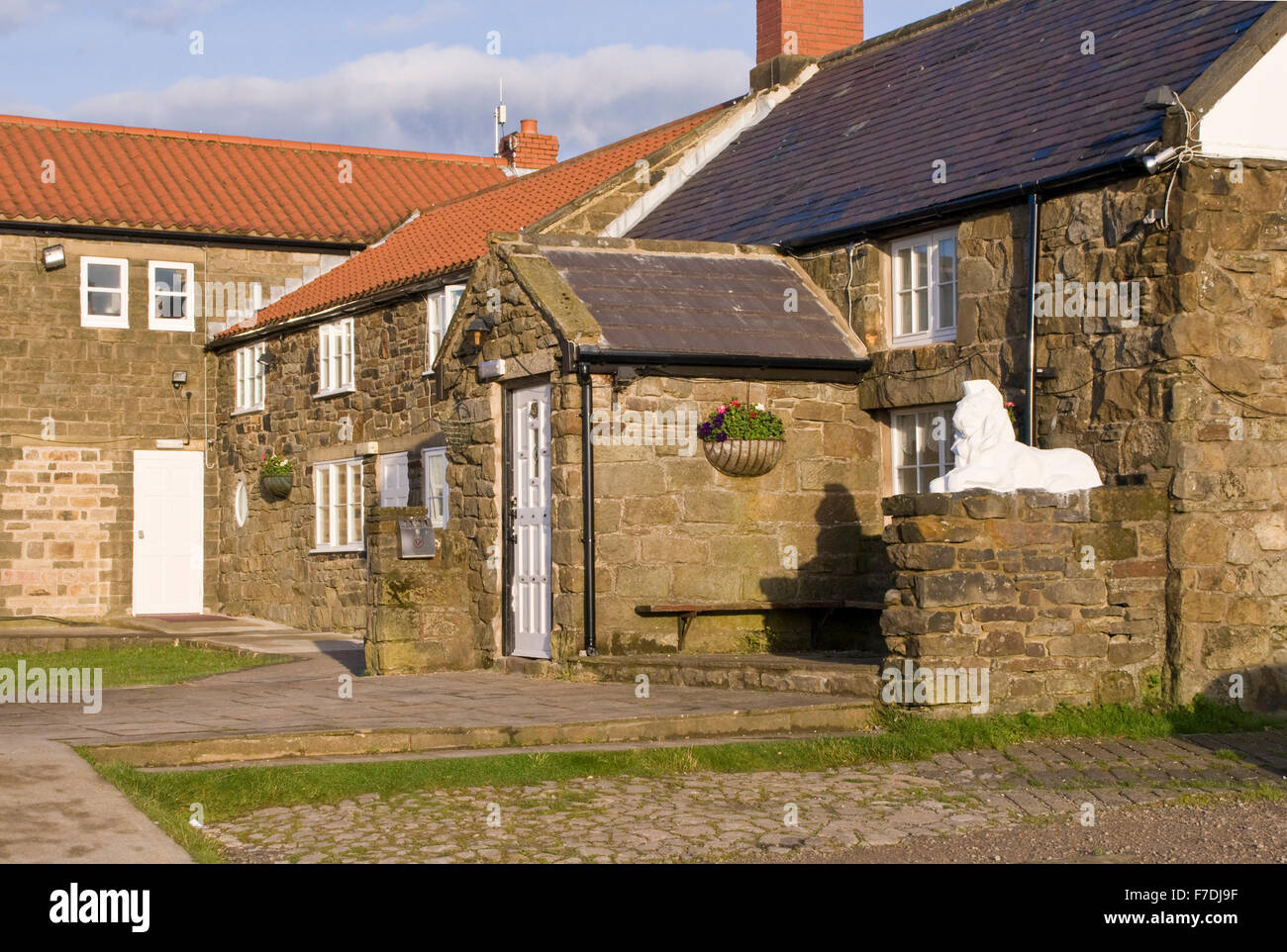 The Lion Inn North Yorkshire High Resolution Stock Photography and ...